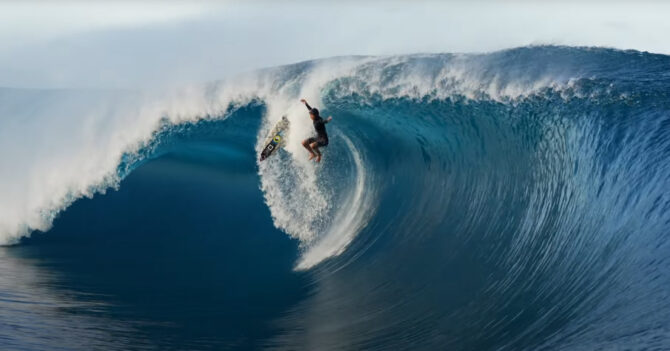 TUDOR NAZARÉ BIG WAVE CHALLENGE IS ON - RIPITUP